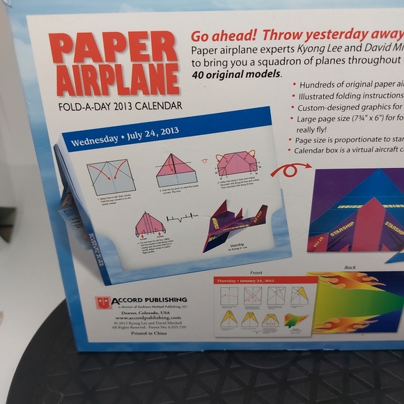 Toys | Paper Airplane Foldaday 213 Calendar By David Mitchell And Kyong ...